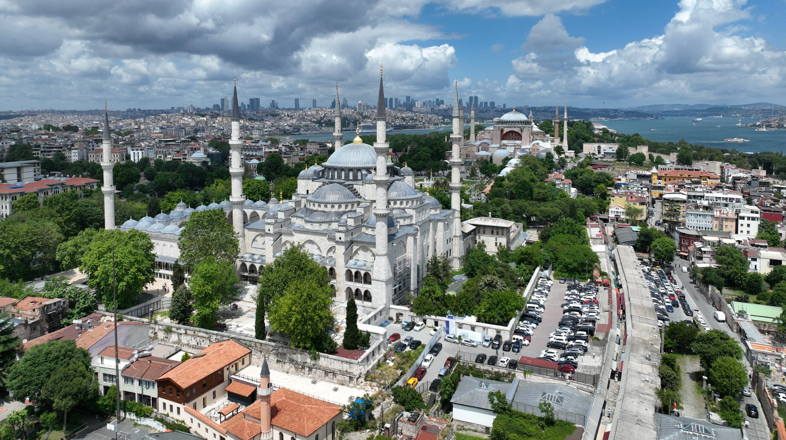 Ayasofya ve Sultanahmet Camii’lerinde karşılıklı ezan okuma geleneği ...